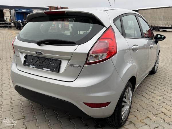 Ford Fiesta 2013 in Kaunas on AUTOMOTO.COM.LV Grey Ford Fiesta 2013 in Kaunas, with an engine capacity of 1.00 L and mileage of 108 thousand km for 3400 €, photo 7 on AUTOMOTO.COM.LV