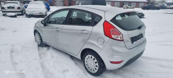 Pelēks Ford Fiesta 2014 Kėdainiai, ar dzinēja tilpumu 1.56 L un nobraukumu 174 tūkst. km par 3800 €, foto 5 vietnē AUTOMOTO.COM.LV