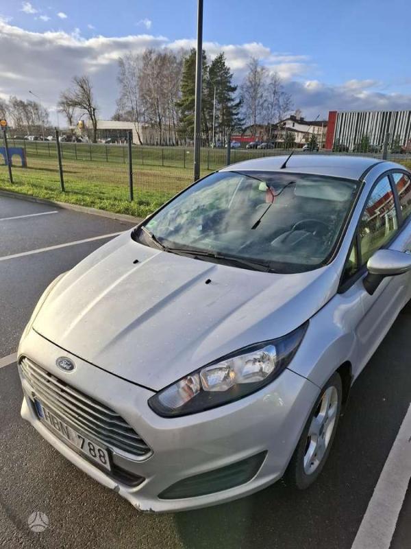Pelēks Ford Fiesta 2014 Palanga, ar dzinēja tilpumu 1.00 L un nobraukumu 190 tūkst. km par 3199 €, foto 2 vietnē AUTOMOTO.COM.LV