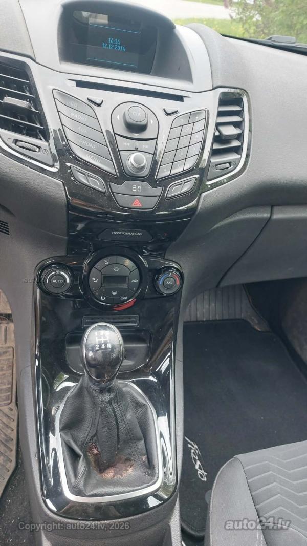 Pelēks Ford Fiesta 2014 Terva, ar dzinēja tilpumu 1.00 L un nobraukumu 128 tūkst. km par 4000 €, foto 6 vietnē AUTOMOTO.COM.LV