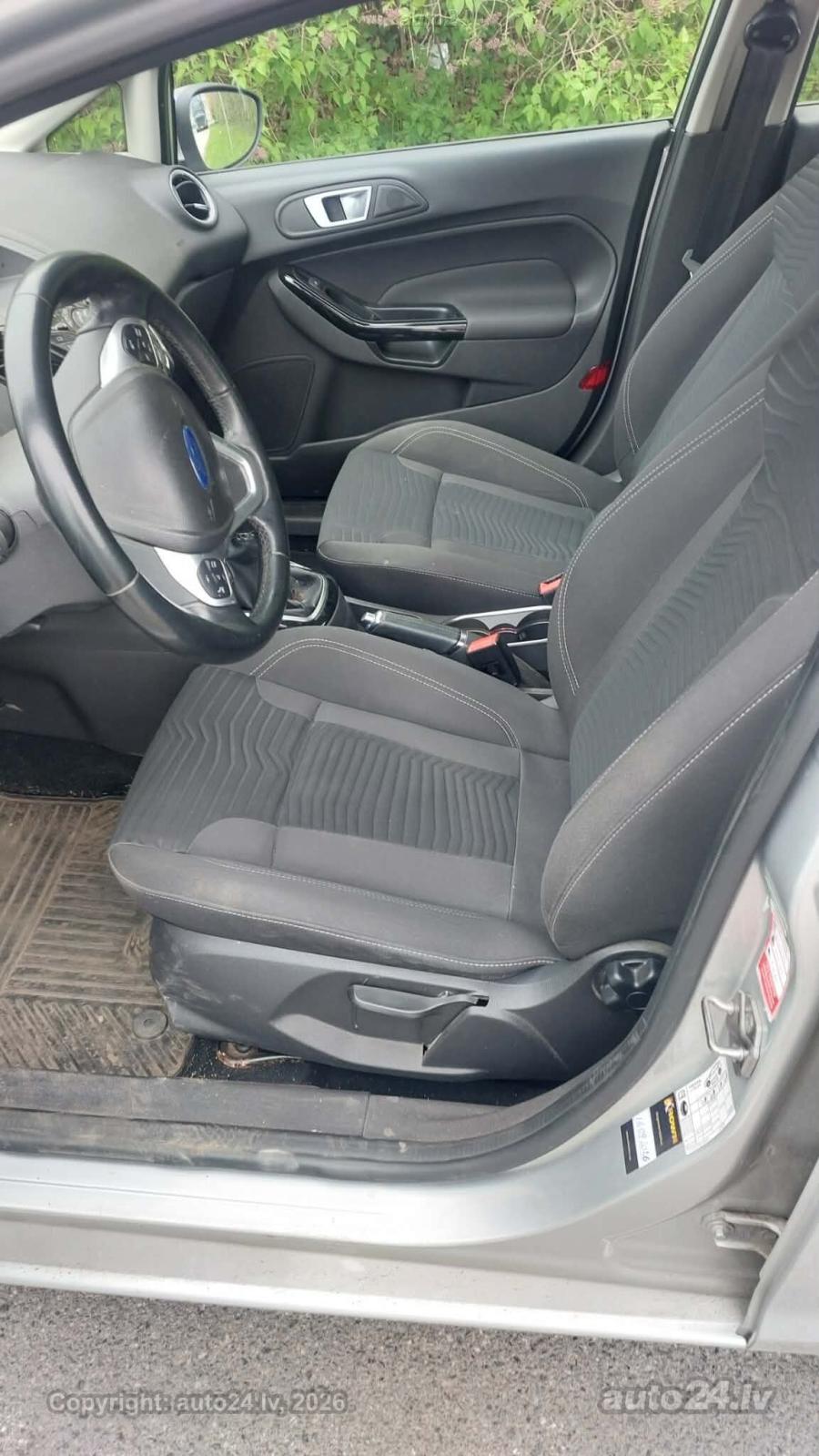 Grey Ford Fiesta 2014 in Torva, with an engine capacity of 1.00 L and mileage of 128 thousand km for 4000 €, photo 8 on AUTOMOTO.COM.LV