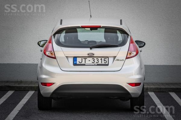 Pelēks Ford Fiesta 2014 Rīga, ar dzinēja tilpumu 1.00 L un nobraukumu 149 tūkst. km par 3950 €, foto 5 vietnē AUTOMOTO.COM.LV
