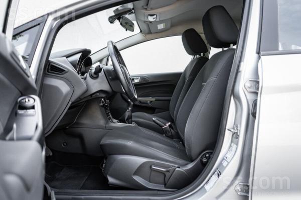 Pelēks Ford Fiesta 2014 Rīga, ar dzinēja tilpumu 1.00 L un nobraukumu 149 tūkst. km par 3950 €, foto 8 vietnē AUTOMOTO.COM.LV