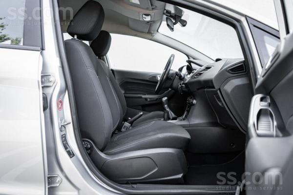 Pelēks Ford Fiesta 2014 Rīga, ar dzinēja tilpumu 1.00 L un nobraukumu 149 tūkst. km par 3950 €, foto 9 vietnē AUTOMOTO.COM.LV