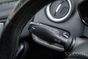 Pelēks Ford Fiesta 2014 Rīga, ar dzinēja tilpumu 1.00 L un nobraukumu 149 tūkst. km par 3950 €, foto 15 vietnē AUTOMOTO.COM.LV