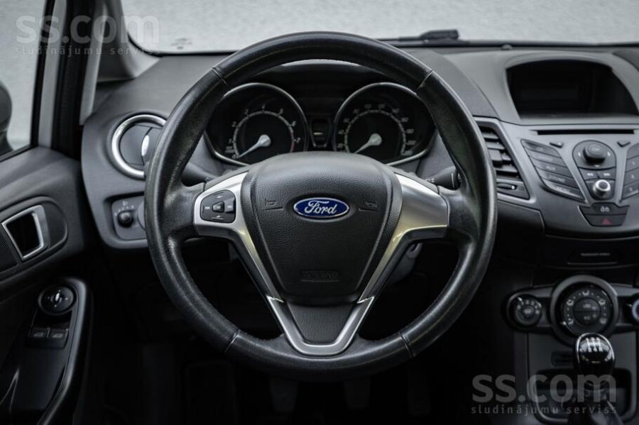 Pelēks Ford Fiesta 2014 Rīga, ar dzinēja tilpumu 1.00 L un nobraukumu 149 tūkst. km par 3950 €, foto 17 vietnē AUTOMOTO.COM.LV
