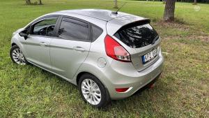 Grey Ford Fiesta 2014 in Kaunas, with an engine capacity of 1.60 L and mileage of 156 thousand km for 4955 €, photo 8 on AUTOMOTO.COM.LV