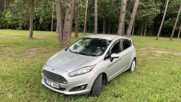 Grey Ford Fiesta 2014 in Kaunas, with an engine capacity of 1.60 L and mileage of 156 thousand km for 4955 €, photo 10 on AUTOMOTO.COM.LV