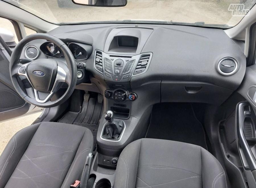 Grey Ford Fiesta 2014 in Kaunas, with an engine capacity of 1.00 L and mileage of 120 thousand km for 3200 €, photo 12 on AUTOMOTO.COM.LV