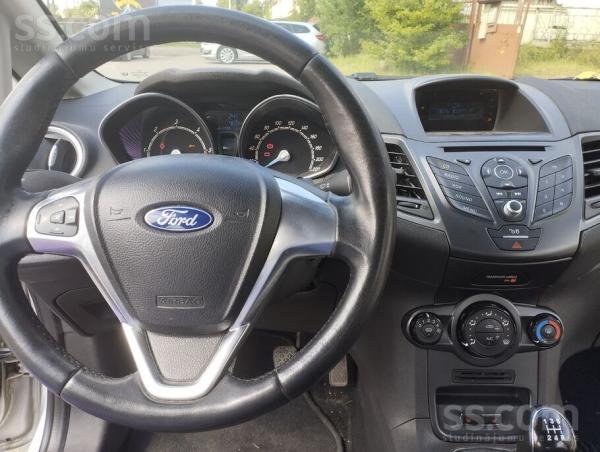 Pelēks Ford Fiesta 2015 Ogre, ar dzinēja tilpumu 1.50 L un nobraukumu 0 tūkst. km par 2550 €, foto 8 vietnē AUTOMOTO.COM.LV