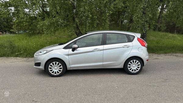 Форд Фиеста 2015 в Вильнюс на AUTOMOTO.COM.LV Серый Форд Фиеста 2015 в Вильнюс, объемом двигателя 1.00 л и пробегом 147 тыс. км за 5500 €, фото 5 на AUTOMOTO.COM.LV