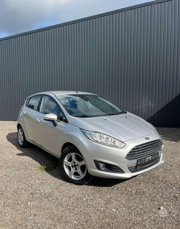 Pelēks Ford Fiesta 2015 Viļņa, ar dzinēja tilpumu 1.00 L un nobraukumu 166 tūkst. km par 3150 €, foto 3 vietnē AUTOMOTO.COM.LV