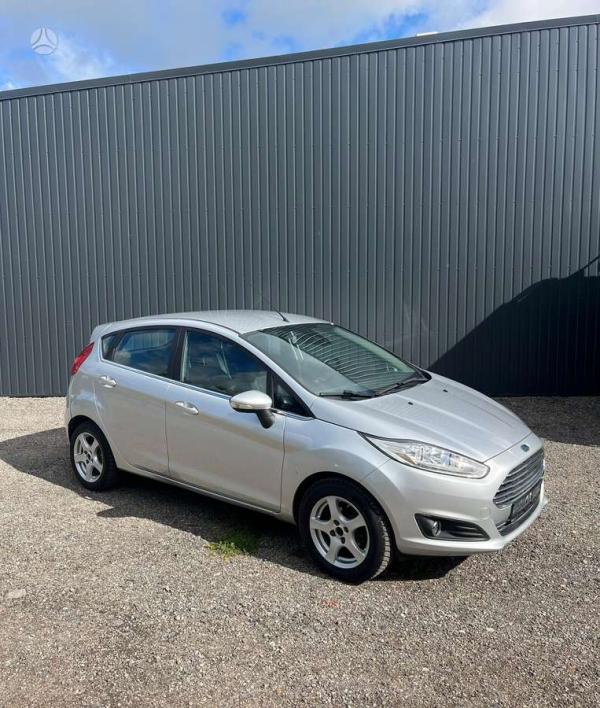 Pelēks Ford Fiesta 2015 Viļņa, ar dzinēja tilpumu 1.00 L un nobraukumu 166 tūkst. km par 3150 €, foto 4 vietnē AUTOMOTO.COM.LV