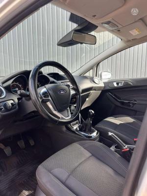 Grey Ford Fiesta 2015 in Vilnius, with an engine capacity of 1.00 L and mileage of 166 thousand km for 3150 €, photo 8 on AUTOMOTO.COM.LV