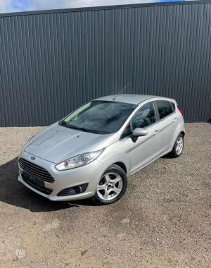 Grey Ford Fiesta 2015 in Vilnius, with an engine capacity of 1.00 L and mileage of 166 thousand km for 3150 €, photo  on AUTOMOTO.COM.LV