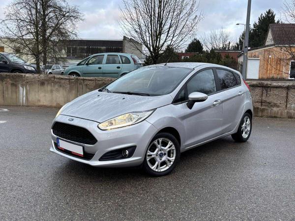 Pelēks Ford Fiesta 2016 Viļņa, ar dzinēja tilpumu 1.24 L un nobraukumu 113 tūkst. km par 3900 €, foto 1 vietnē AUTOMOTO.COM.LV