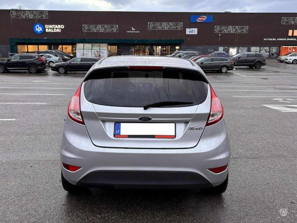 Pelēks Ford Fiesta 2016 Viļņa, ar dzinēja tilpumu 1.24 L un nobraukumu 113 tūkst. km par 3900 €, foto 8 vietnē AUTOMOTO.COM.LV