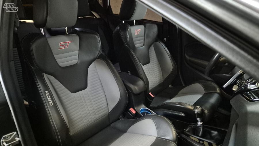 Pelēks Ford Fiesta 2016 Kauņa, ar dzinēja tilpumu 1.60 L un nobraukumu 165 tūkst. km par 9100 €, foto 12 vietnē AUTOMOTO.COM.LV