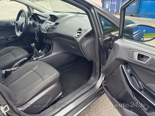 Pelēks Ford Fiesta 2016 Paide, ar dzinēja tilpumu 1.50 L un nobraukumu 197 tūkst. km par 6290 €, foto 9 vietnē AUTOMOTO.COM.LV