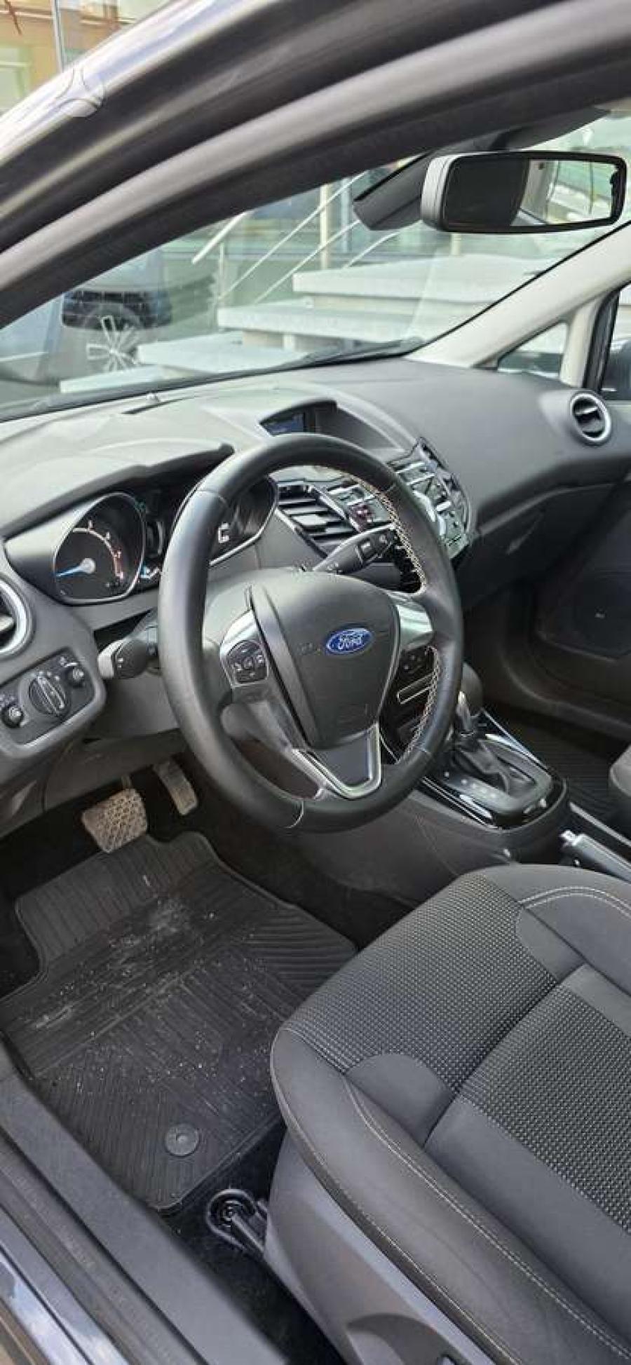 Pelēks Ford Fiesta 2016 Viļņa, ar dzinēja tilpumu 1.00 L un nobraukumu 37 tūkst. km par 8000 €, foto 17 vietnē AUTOMOTO.COM.LV