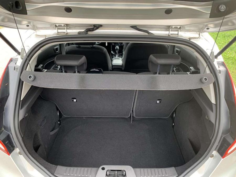 Pelēks Ford Fiesta 2016 Ukmergė, ar dzinēja tilpumu 1.00 L un nobraukumu 139 tūkst. km par 5250 €, foto 23 vietnē AUTOMOTO.COM.LV