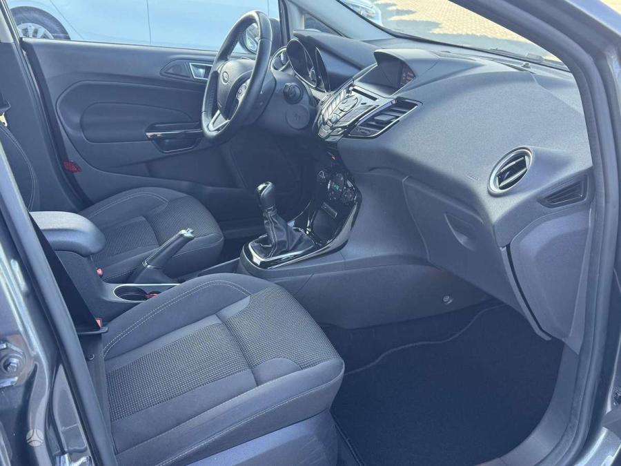 Pelēks Ford Fiesta 2016 Tauragė, ar dzinēja tilpumu 1.00 L un nobraukumu 112 tūkst. km par 4300 €, foto 21 vietnē AUTOMOTO.COM.LV