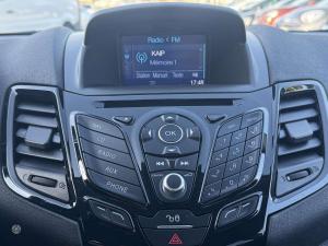 Pelēks Ford Fiesta 2016 Tauragė, ar dzinēja tilpumu 1.00 L un nobraukumu 112 tūkst. km par 4300 €, foto 32 vietnē AUTOMOTO.COM.LV