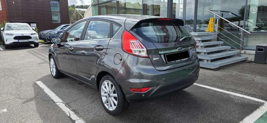 Grey Ford Fiesta 2016 in Vilnius, with an engine capacity of 1.00 L and mileage of 37 thousand km for 8250 €, photo 6 on AUTOMOTO.COM.LV