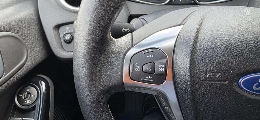 Grey Ford Fiesta 2016 in Vilnius, with an engine capacity of 1.00 L and mileage of 37 thousand km for 8250 €, photo 11 on AUTOMOTO.COM.LV