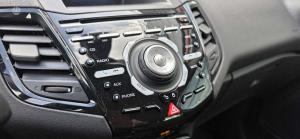 Grey Ford Fiesta 2016 in Vilnius, with an engine capacity of 1.00 L and mileage of 37 thousand km for 8250 €, photo 14 on AUTOMOTO.COM.LV
