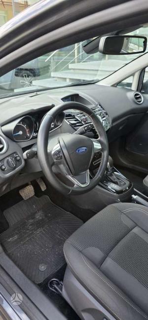 Grey Ford Fiesta 2016 in Vilnius, with an engine capacity of 1.00 L and mileage of 37 thousand km for 8250 €, photo 17 on AUTOMOTO.COM.LV