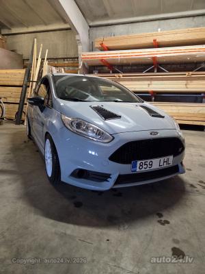 Grey Ford Fiesta 2016 in Viljandi, with an engine capacity of 1.60 L and mileage of 59 thousand km for 17900 €, photo  on AUTOMOTO.COM.LV