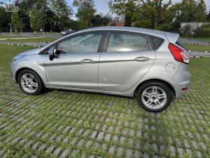 Grey Ford Fiesta 2016 in Kaunas, with an engine capacity of 1.00 L and mileage of 74 thousand km for 5700 €, photo 8 on AUTOMOTO.COM.LV