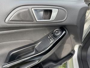 Grey Ford Fiesta 2016 in Kaunas, with an engine capacity of 1.00 L and mileage of 74 thousand km for 5700 €, photo 22 on AUTOMOTO.COM.LV