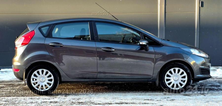 Grey Ford Fiesta 2017 in Tallinn, with an engine capacity of 1.00 L and mileage of 145 thousand km for 5590 €, photo 6 on AUTOMOTO.COM.LV
