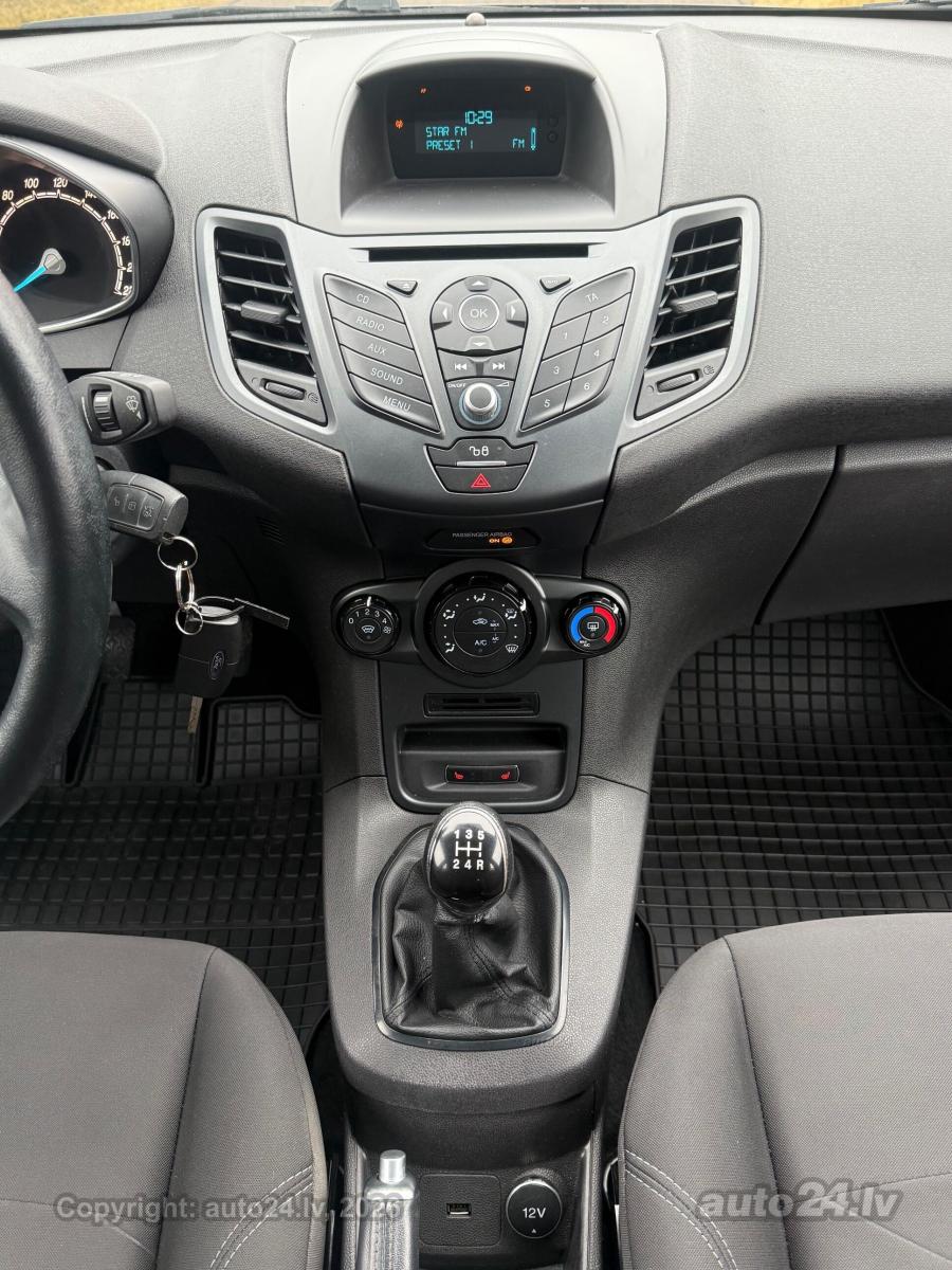 Grey Ford Fiesta 2017 in Parnu, with an engine capacity of 1.00 L and mileage of 145 thousand km for 5490 €, photo 17 on AUTOMOTO.COM.LV