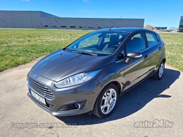 Pelēks Ford Fiesta 2017 Tallina, ar dzinēja tilpumu 1.00 L un nobraukumu 132 tūkst. km par 6700 €, foto 1 vietnē AUTOMOTO.COM.LV