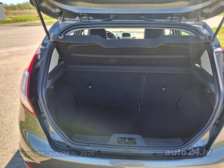 Grey Ford Fiesta 2017 in Tallinn, with an engine capacity of 1.00 L and mileage of 132 thousand km for 6700 €, photo 13 on AUTOMOTO.COM.LV