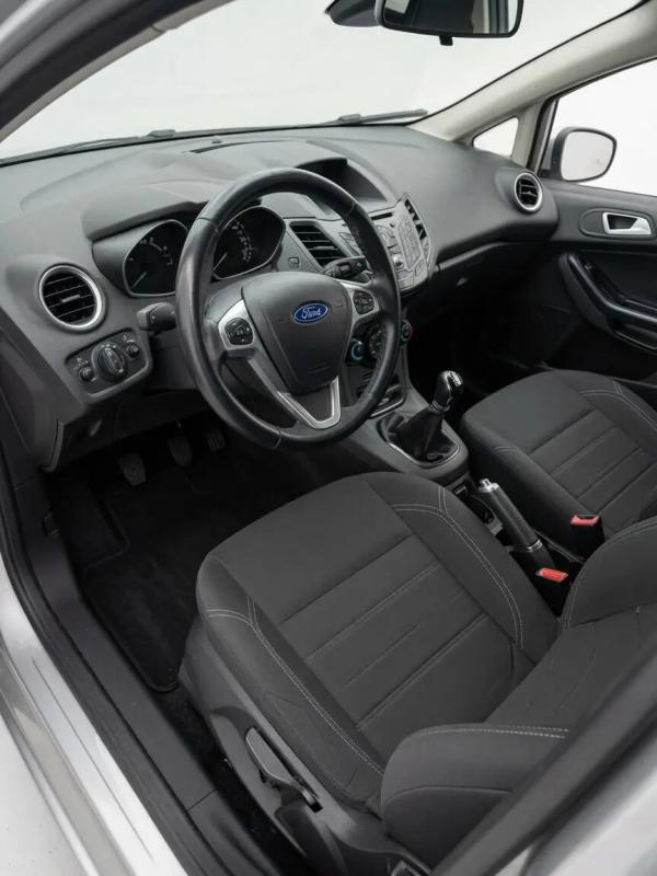 Grey Ford Fiesta 2017 in Jurmala, with an engine capacity of 1.00 L and mileage of 128 thousand km for 3950 €, photo 5 on AUTOMOTO.COM.LV