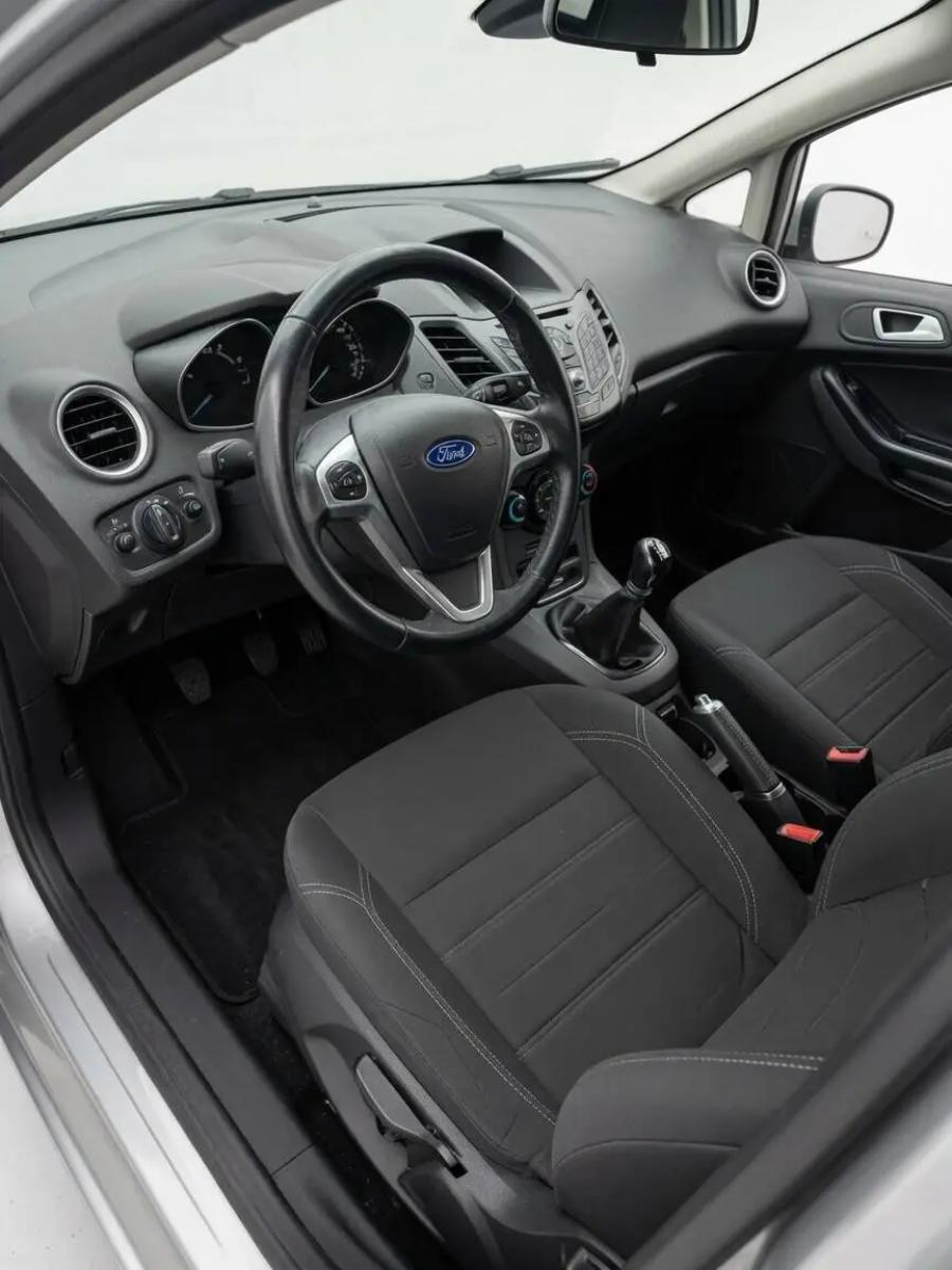 Grey Ford Fiesta 2017 in Jurmala, with an engine capacity of 1.00 L and mileage of 128 thousand km for 3950 €, photo 6 on AUTOMOTO.COM.LV