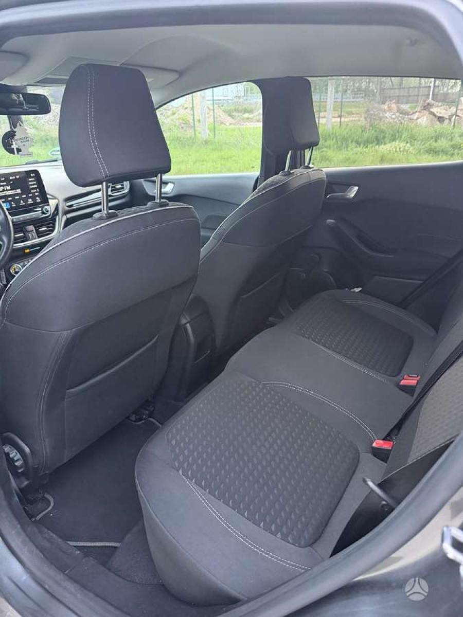Grey Ford Fiesta 2017 in Alytus, with an engine capacity of 1.00 L and mileage of 130 thousand km for 5900 €, photo 11 on AUTOMOTO.COM.LV