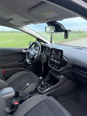 Grey Ford Fiesta 2017 in Alytus, with an engine capacity of 1.00 L and mileage of 130 thousand km for 5900 €, photo 14 on AUTOMOTO.COM.LV