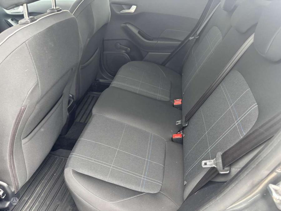 Pelēks Ford Fiesta 2017 Marijampole, ar dzinēja tilpumu 1.00 L un nobraukumu 130 tūkst. km par 4800 €, foto 14 vietnē AUTOMOTO.COM.LV