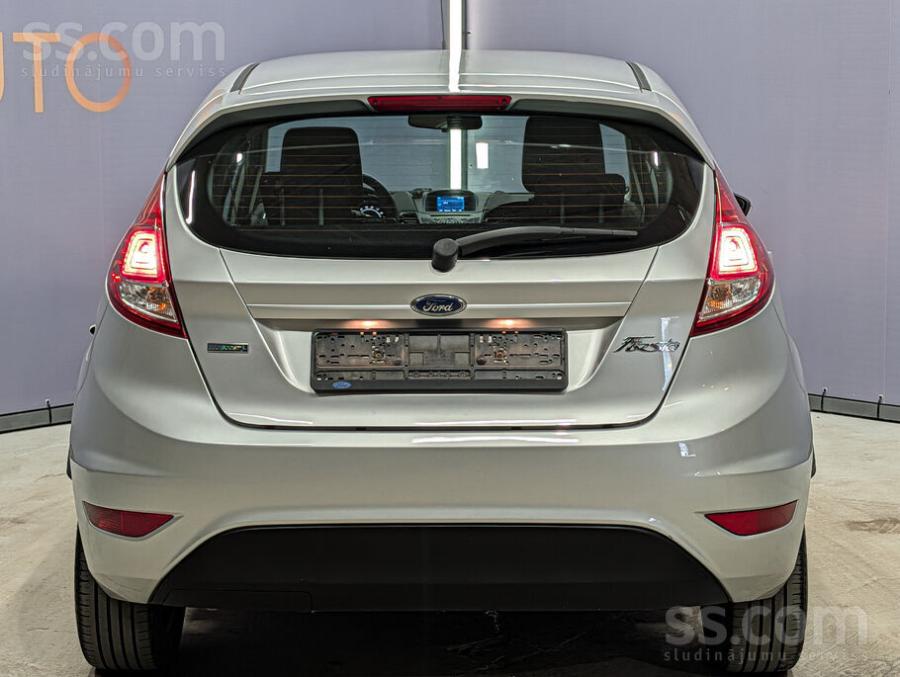 Grey Ford Fiesta 2017 in Jurmala, with an engine capacity of 1.00 L and mileage of 128 thousand km for 4950 €, photo 13 on AUTOMOTO.COM.LV