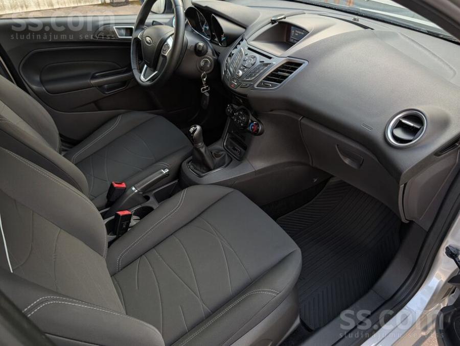 Grey Ford Fiesta 2017 in Jurmala, with an engine capacity of 1.00 L and mileage of 128 thousand km for 4950 €, photo 19 on AUTOMOTO.COM.LV