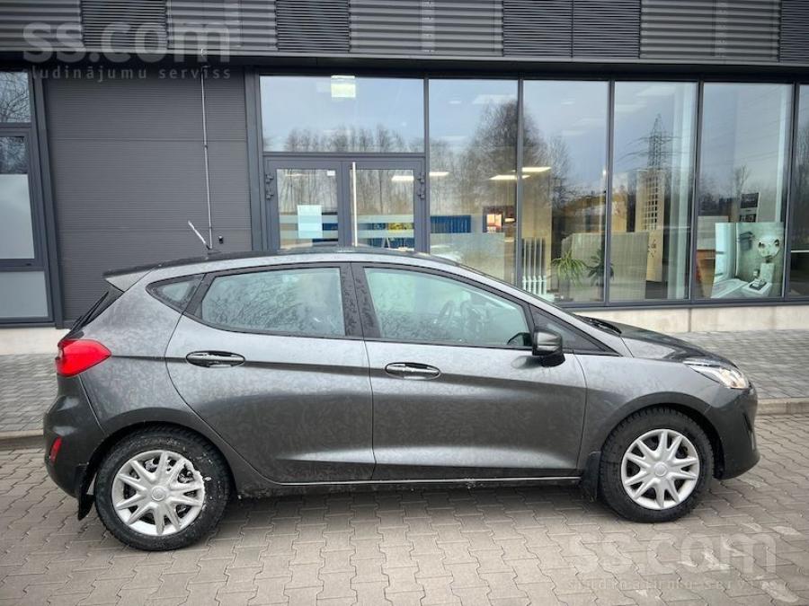 Grey Ford Fiesta 2018 in Riga, with an engine capacity of 1.50 L and mileage of 0 thousand km for 6390 €, photo 3 on AUTOMOTO.COM.LV