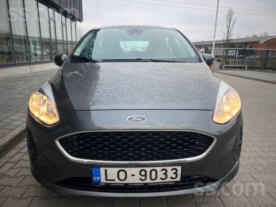 Grey Ford Fiesta 2018 in Riga, with an engine capacity of 1.50 L and mileage of 0 thousand km for 6390 €, photo 5 on AUTOMOTO.COM.LV
