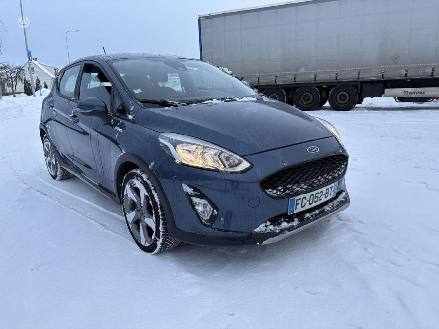 Grey Ford Fiesta 2018 in Taurage, with an engine capacity of 1.00 L and mileage of 128 thousand km for 5990 €, photo 1 on AUTOMOTO.COM.LV