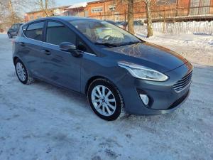 Grey Ford Fiesta 2018 in Ukmerge, with an engine capacity of 1.00 L and mileage of 82 thousand km for 5200 €, photo 6 on AUTOMOTO.COM.LV