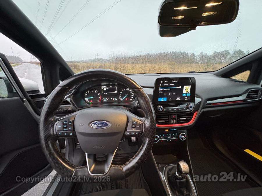 Pelēks Ford Fiesta 2018 Tallina, ar dzinēja tilpumu 1.00 L un nobraukumu 113 tūkst. km par 8999 €, foto 10 vietnē AUTOMOTO.COM.LV